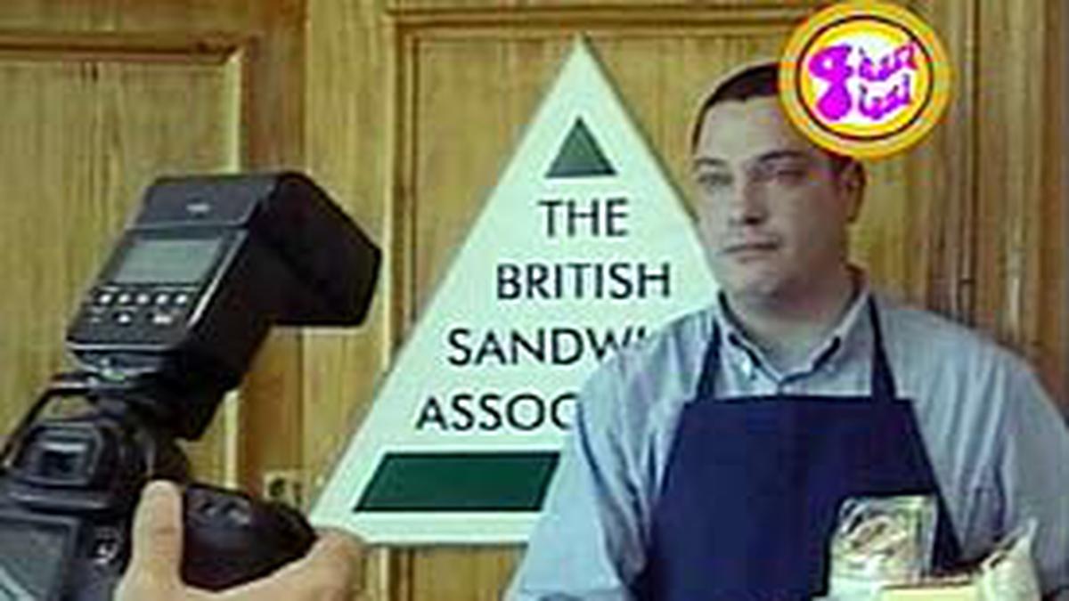 Sandwich Arnold Terpilih Sebagai Sandwich Terbaik 2005 - Global ...