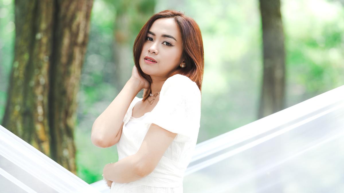 Rischa Queen Perkenalkan Single Kedua Berjudul Aku Ingin Bebas - ShowBiz Liputan6.com