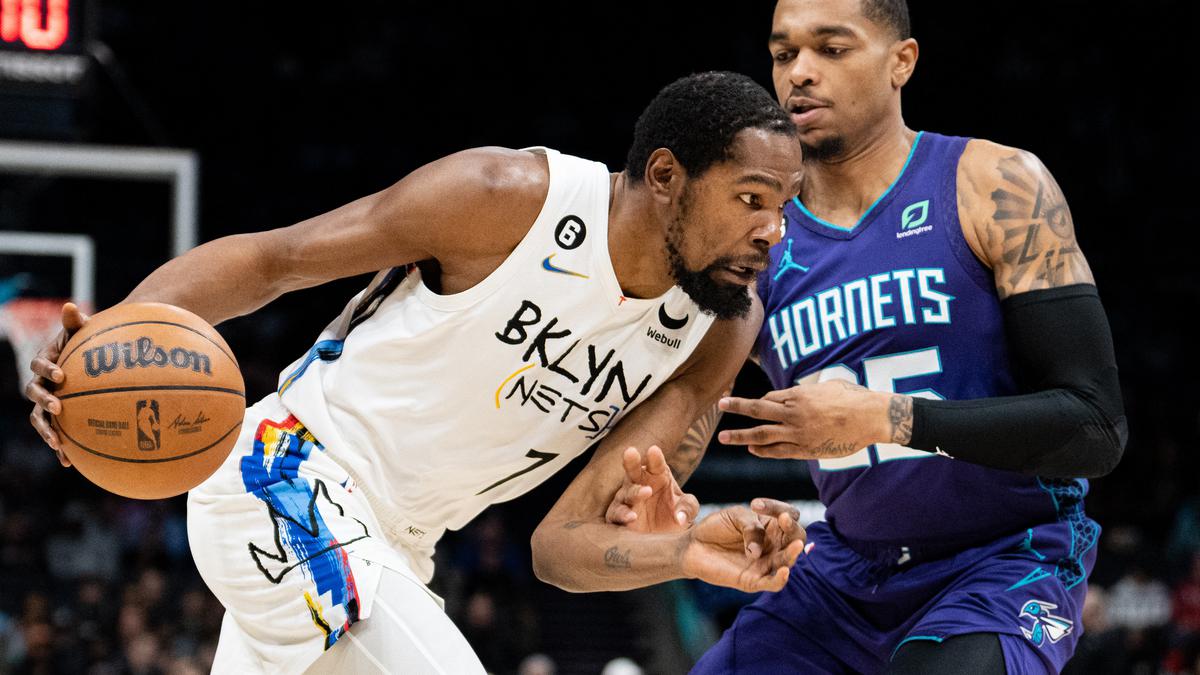 Hasil NBA: Irving dan Durant Pimpin Nets Rebut 10 Kemenangan Beruntun - Bola Liputan6.com