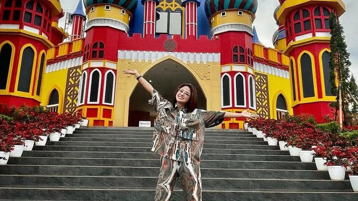 Bisnis Dewi Perssik Terbaru - Berita, Foto, Video | Fimela.com