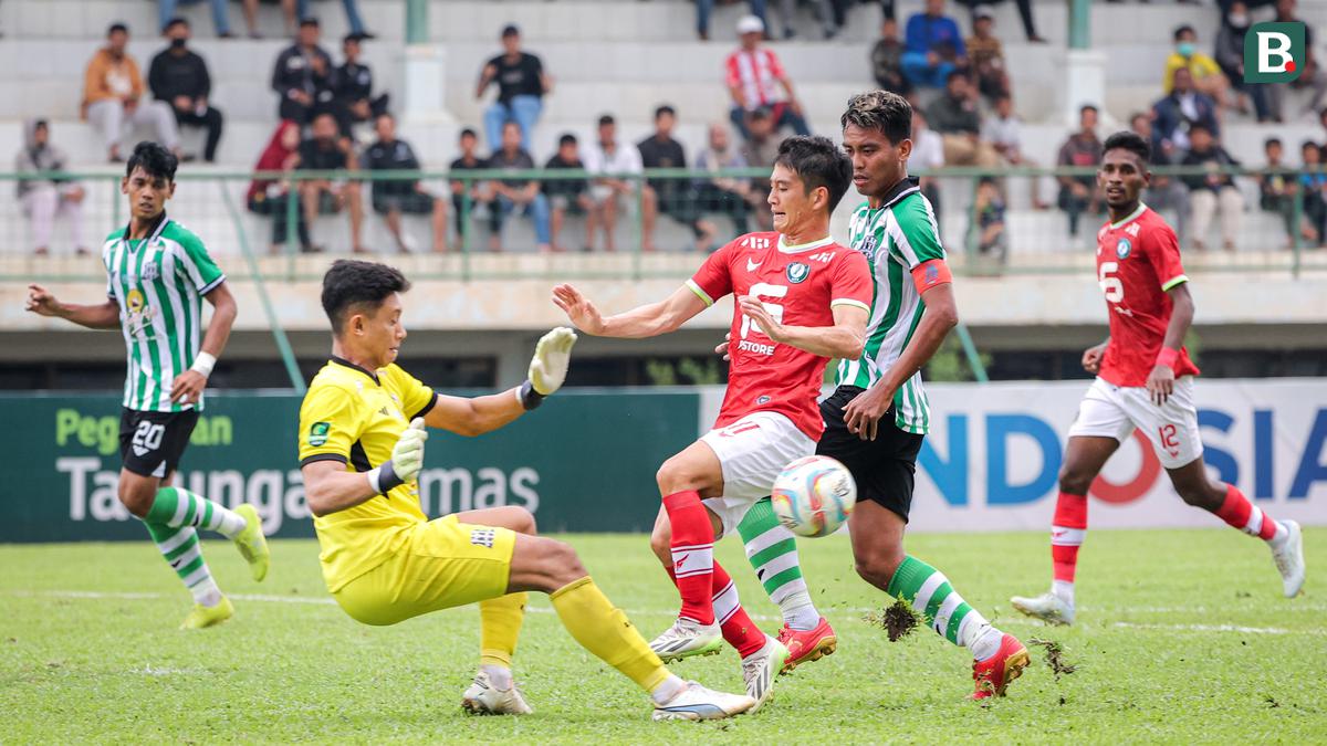 Foto: Aksi Sengit saat Bekasi City Menjamu Deltras FC di Babak 12 Besar ...