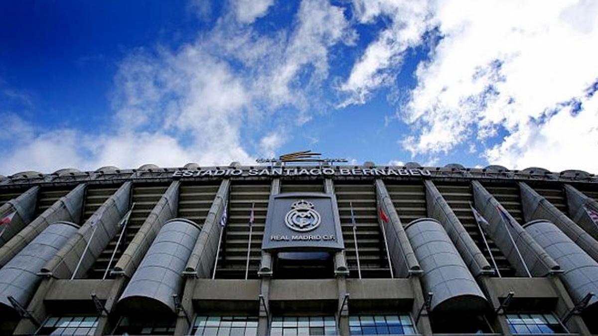 Bill Gates Ingin Ubah Nama Stadion Bernabeu, Seperti Apa?