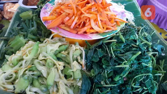 6 Resep Pecel Madiun yang Menggunggah Selera, Estetik Disajikan dengan ...