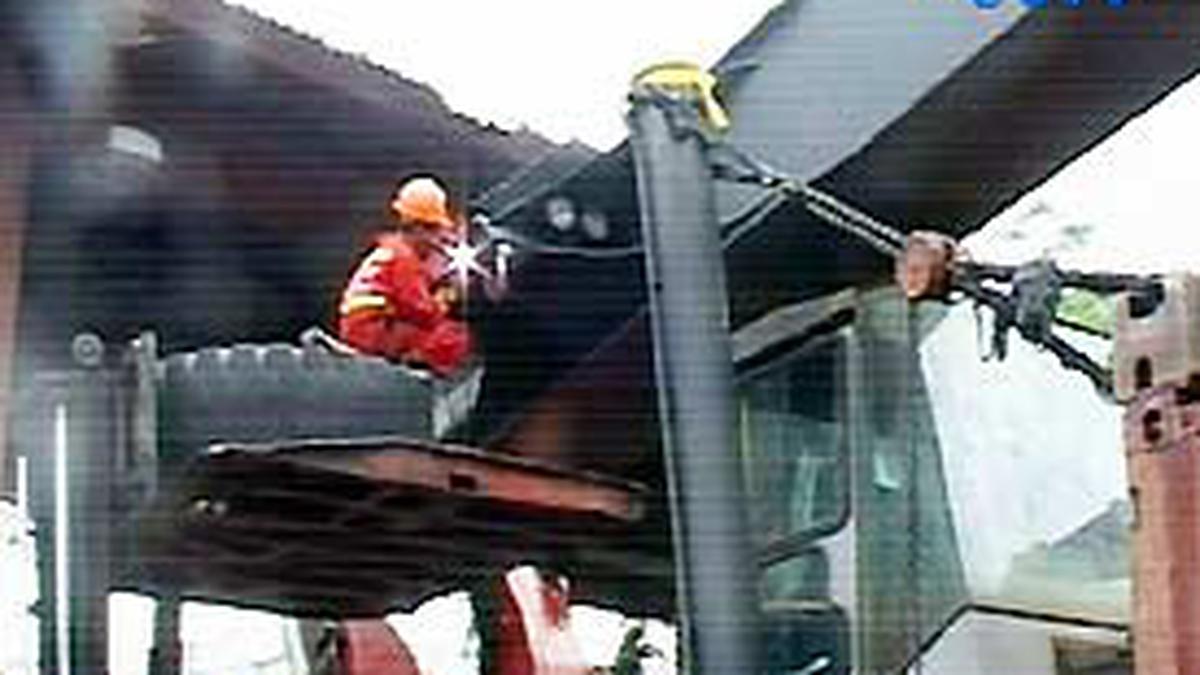 Alat Rusak, Aktivitas Bongkar Muat Lumpuh - News Liputan6.com