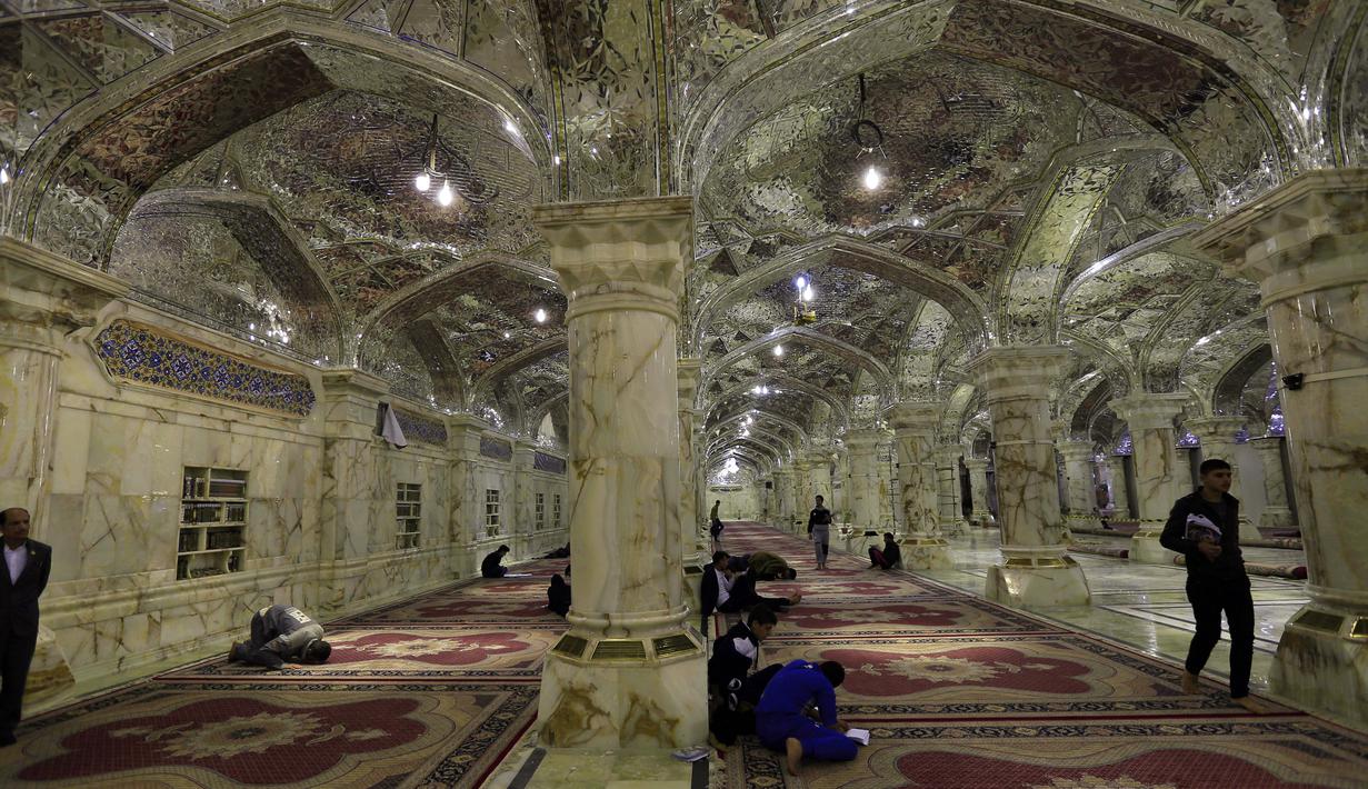 FOTO: Melihat Kemegahan Kompleks Makam Imam Ali di Najaf - Foto ...