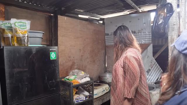 'Emak-emak' Komika Viral, Intip 8 Potret Rumah Sederhana Mpok Citra ...