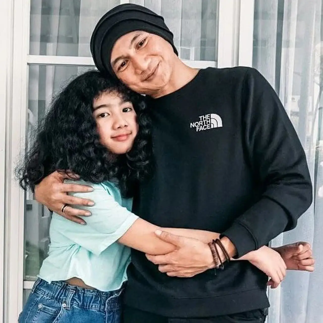 6 Momen Anji Bertemu Keluarga Sheila Marcia, Lepas Rindu Bertemu ...