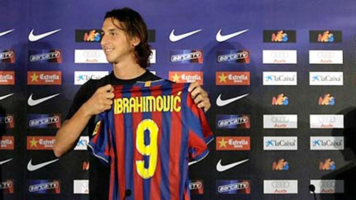 Ibra Resmi Milik Barca - Bola Liputan6.com