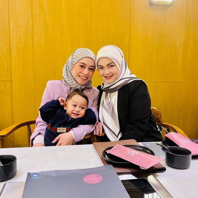 Lirik Lagu Kumbang Bunga Dari Siti Nurhaliza dan Lesti Kejora, Trending ...