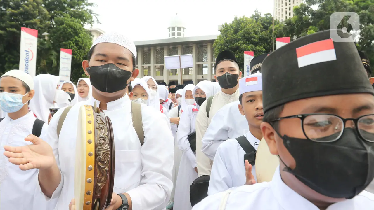 Mengenal Madrasah Diniyah, Lengkap dengan Tujuan dan Kurikulumnya - Hot ...