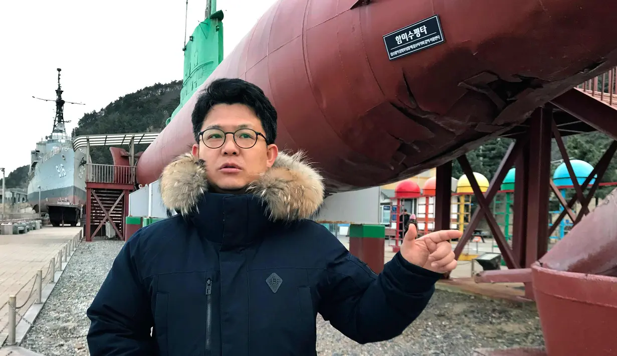 FOTO: Penampakan Kapal Selam Korea Utara yang Terdampar Saat Misi ...