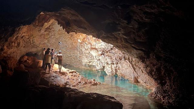 Dijuluki Negeri 1.000 Gua, Buton Tengah Punya Beragam Wisata Lain yang ...