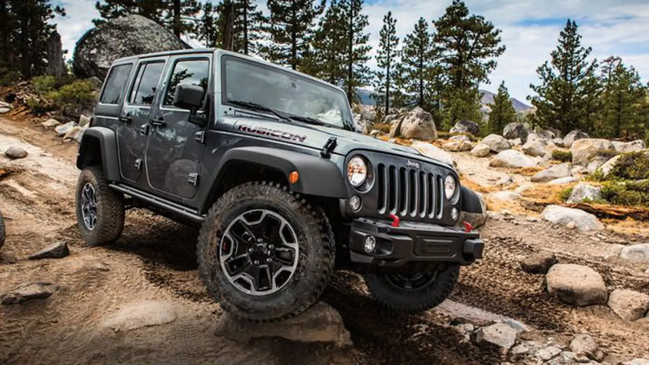 Harga dan Review Jeep Rubicon Lengkap, Cari Tahu Sebelum Membeli - Hot ...