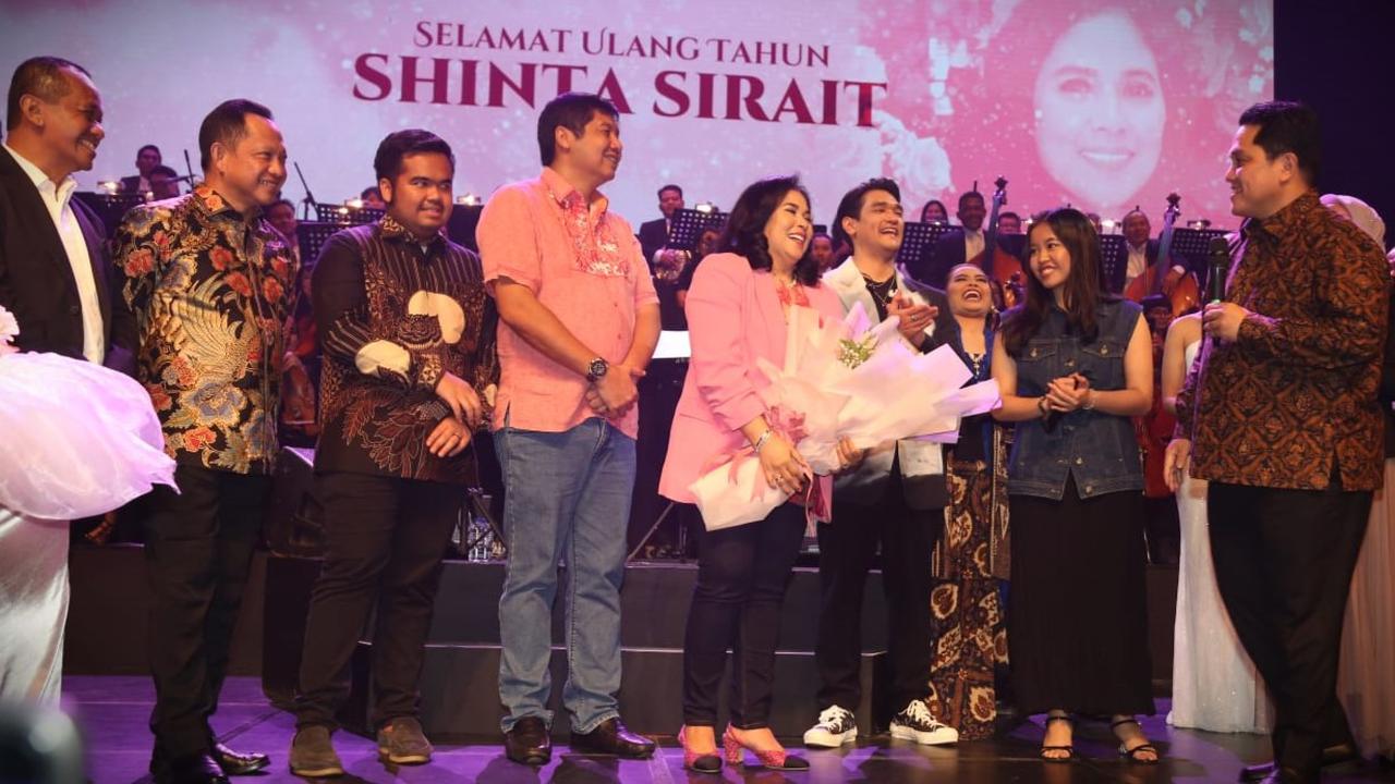 Persembahan Konser Ara Sirait untuk HUT Istrinya, Dihadiri Banyak Tokoh