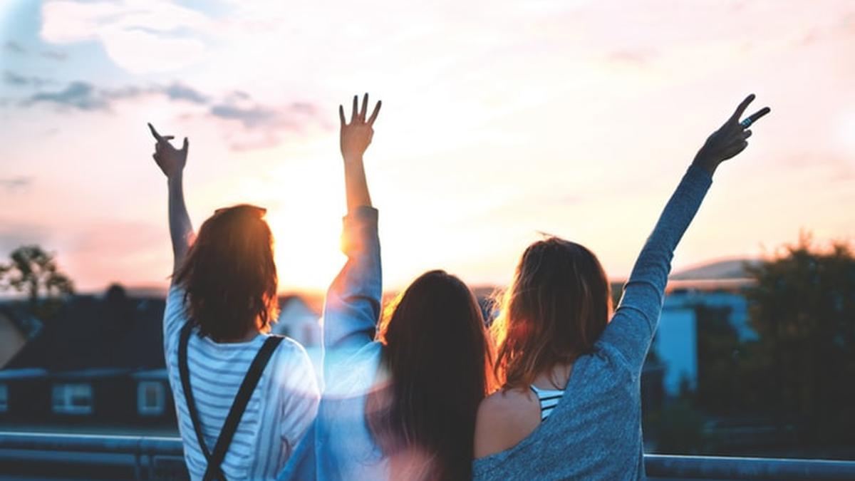 Cara Menemukan Lingkungan Pertemanan yang Positif - Lifestyle Fimela.com