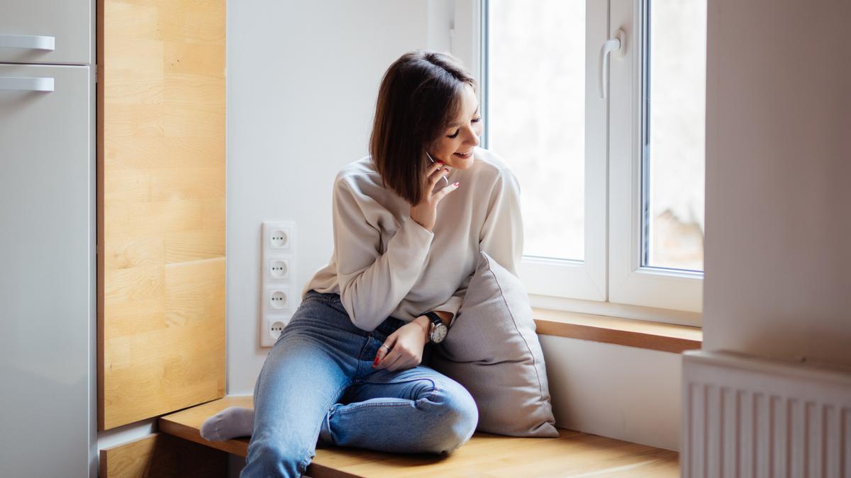 9 Tanda Seseorang Rindu Padamu dari Sikap Lebih Perhatian