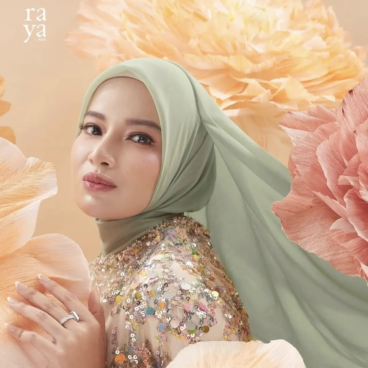 Influencer Ayu Widyaningrum Bangga Hadiri Upacara Penurunan Sang Merah Putih, Dipimpin Presiden ...