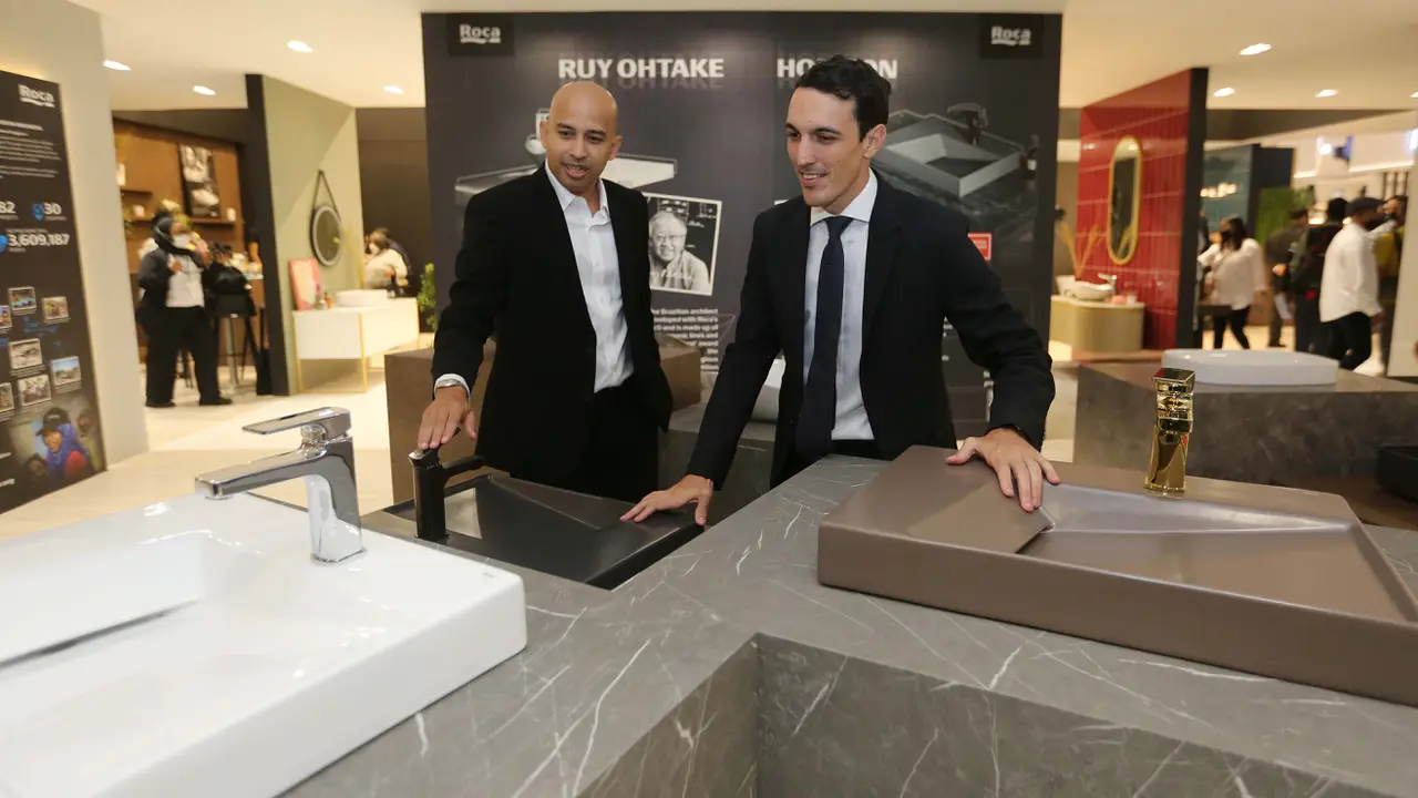 Tampil dengan Desain Elegan, Roca Hadir di IndoBuildTech Expo - On Off Liputan6.com