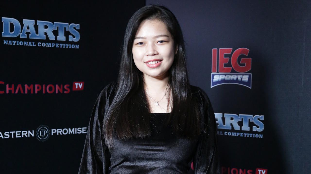 Jessica Christina Mendobrak Stereotip di Darts National Tournament ...