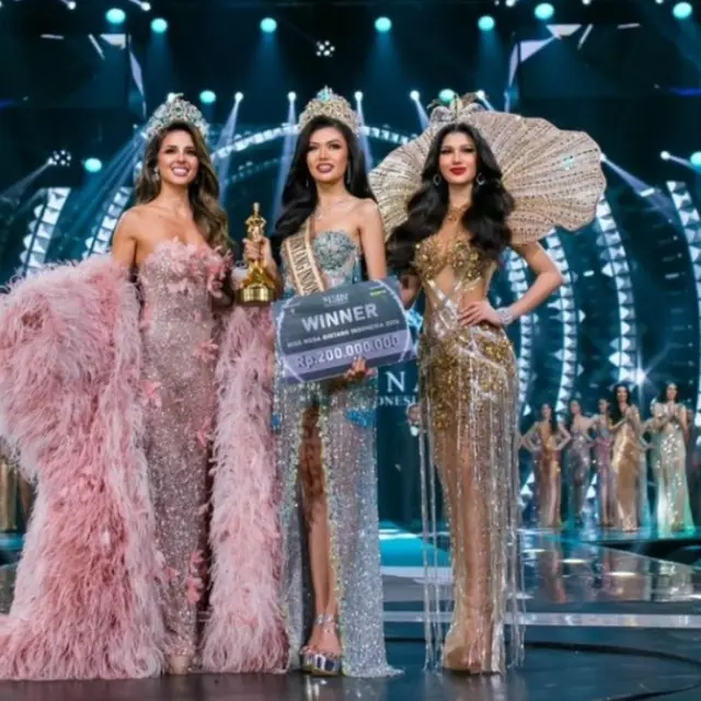 Tampil Memukau Sejak Karantina Hingga Grand Final, Nova Liana Raih Gelar Miss Mega Bintang ...