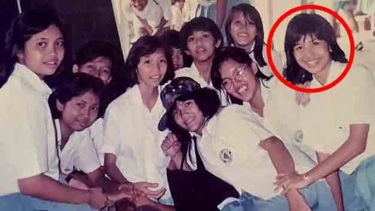 10 Potret Jadul Artis Bareng Geng SMA, Ada Luna Maya hingga Ayu Ting ...