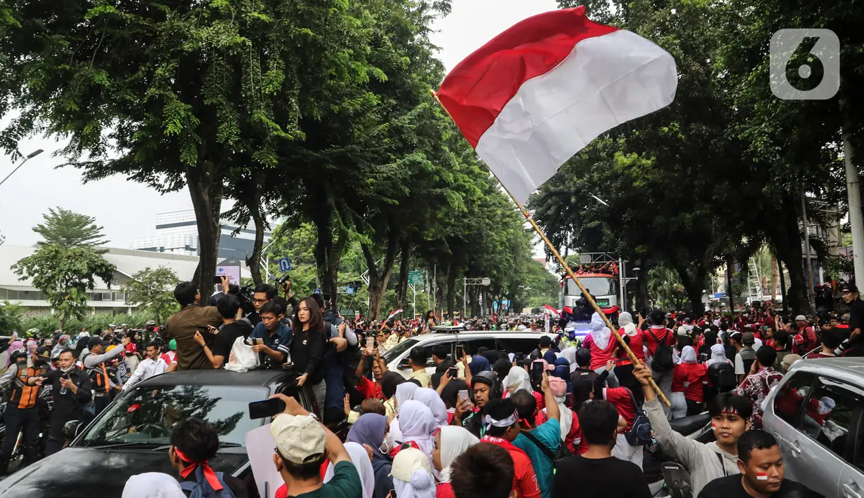 Antusiasme Warga Sambut Arak-arakan Timnas Indonesia U-22 - Foto ...
