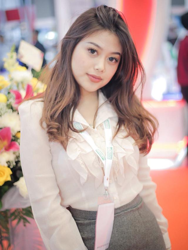 Resmi Jadi Istri Reza Alisyahbana 'Cinta Karena Cinta', Ini 6 Potret Callysta Aileen - Hot ...