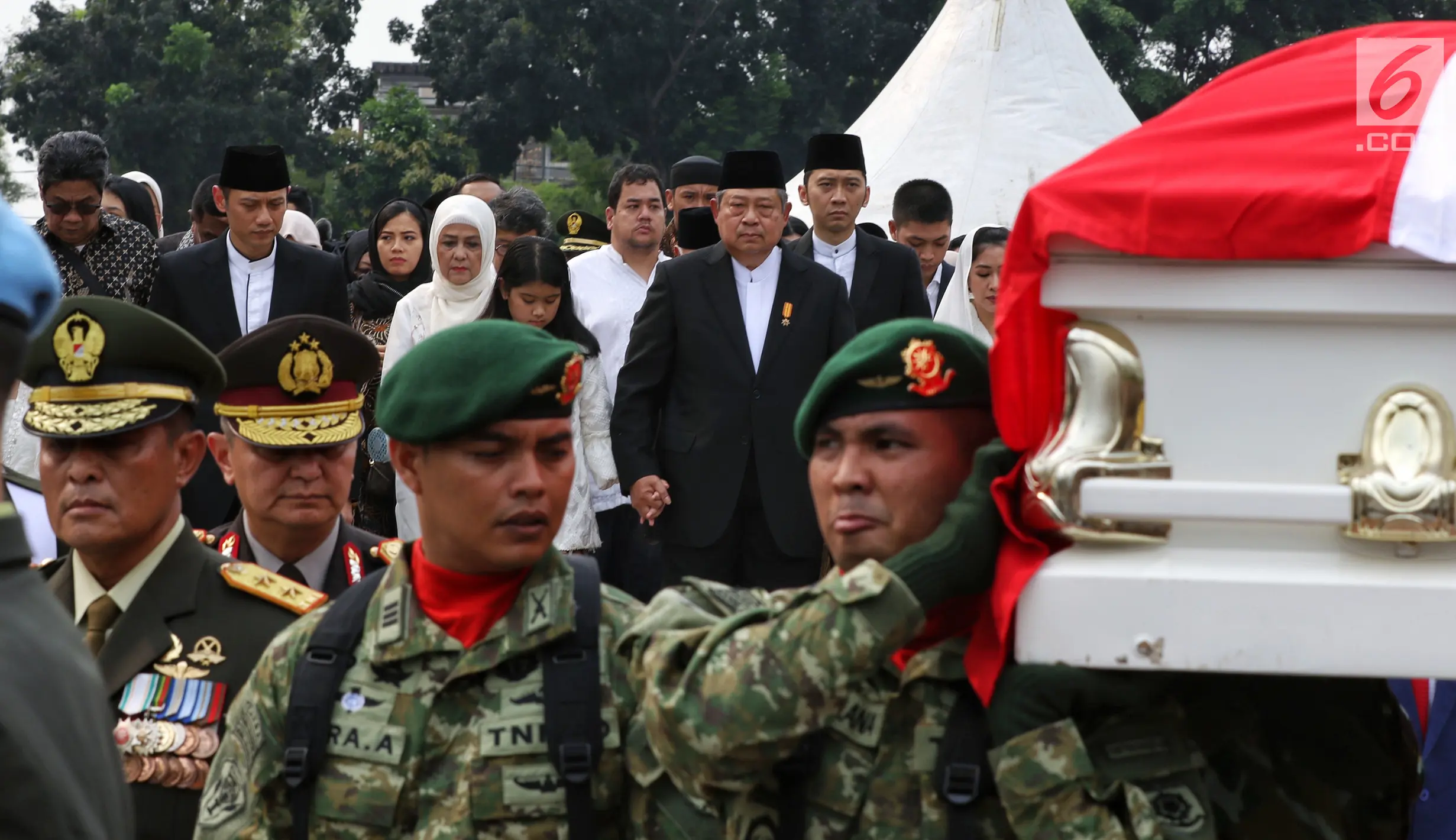 FOTO: Upacara Militer Pemakaman Ani Yudhoyono - Foto Liputan6.com