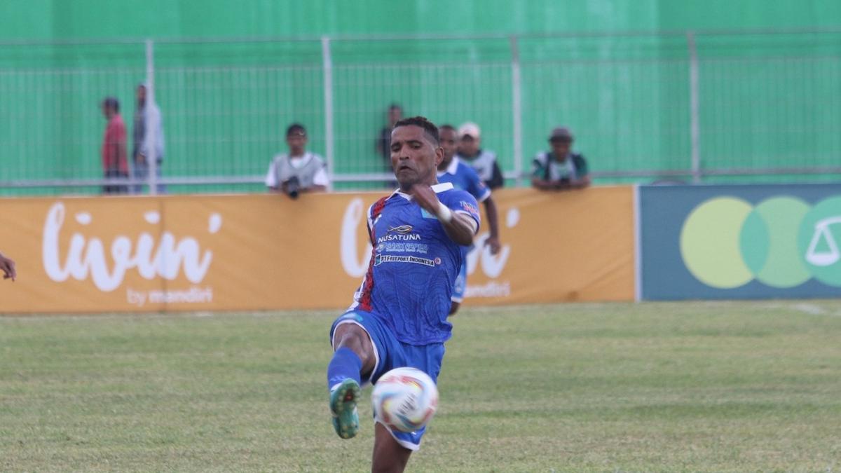 Jelang Leg Pertama Semifinal Pegadaian Liga 2: Striker Naturalisasi ...
