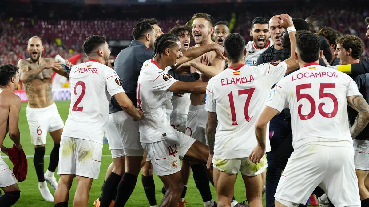 Sudah Mulai, Link Live Streaming Final Liga Europa Sevilla vs AS Roma di Vidio - Bola Liputan6.com