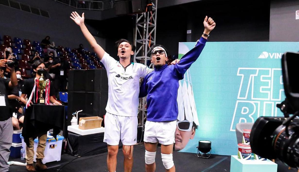 FOTO: Potret Persahabatan 30 Tahun Vincent dan Desta dari Masa ke Masa - Foto Liputan6.com