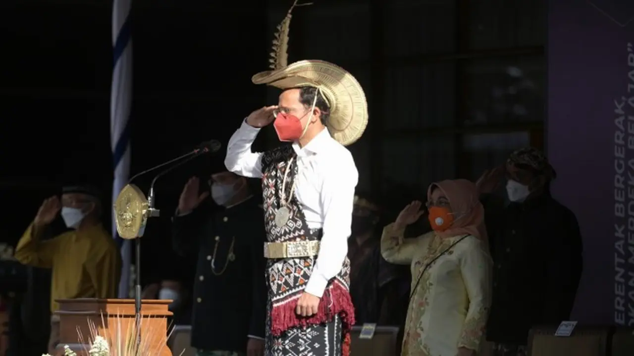 Hari Pendidikan Nasional 2021, Warganet Gaungkan Semboyan Ki Hajar ...