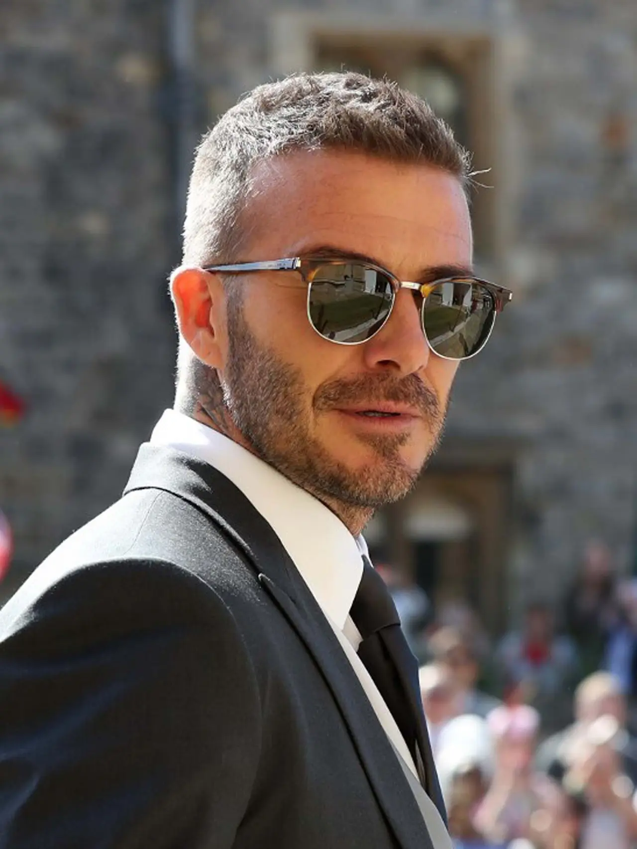 Cara Menumbuhkan Berewok Alami dan Lebat dengan Mudah dan Cepat ...