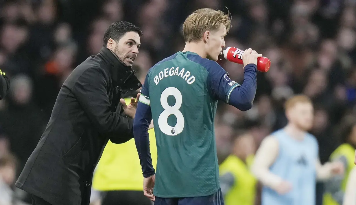 Foto: Ekspresi Mikel Arteta Setelah Arsenal Dibekuk Fulham di Liga ...