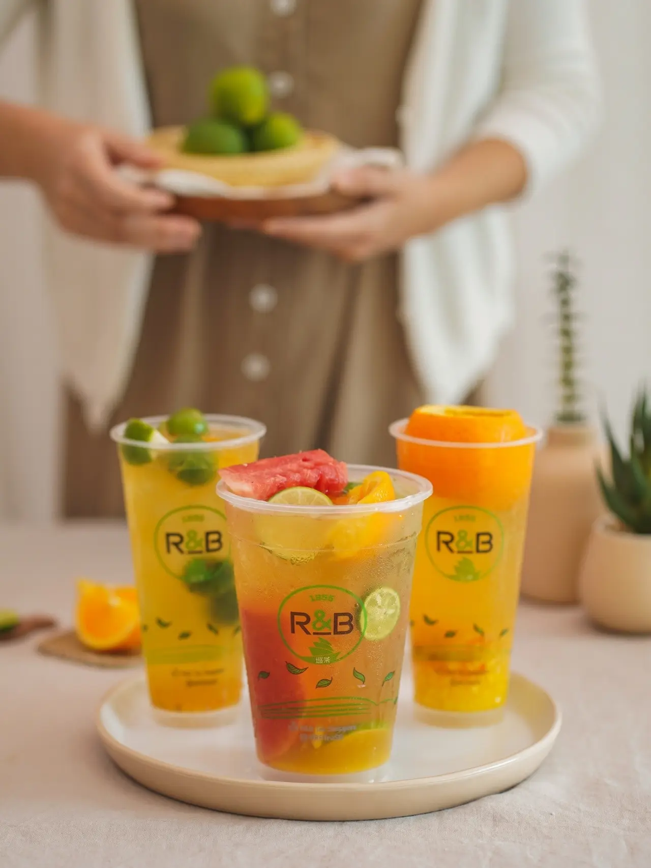 Menjajal Rasa Ragam Minuman Teh R&B Tea yang Buka Perdana di Indonesia ...
