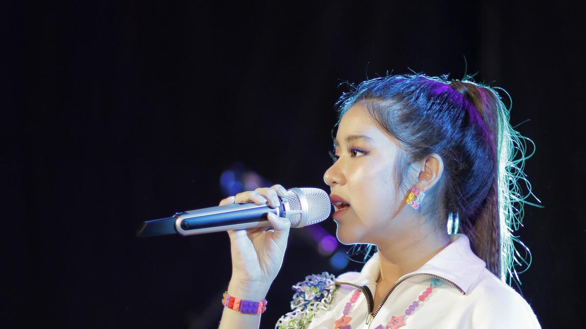 Lirik Lagu Terindah di Dunia - Arsy Widianto feat. Tiara Andini