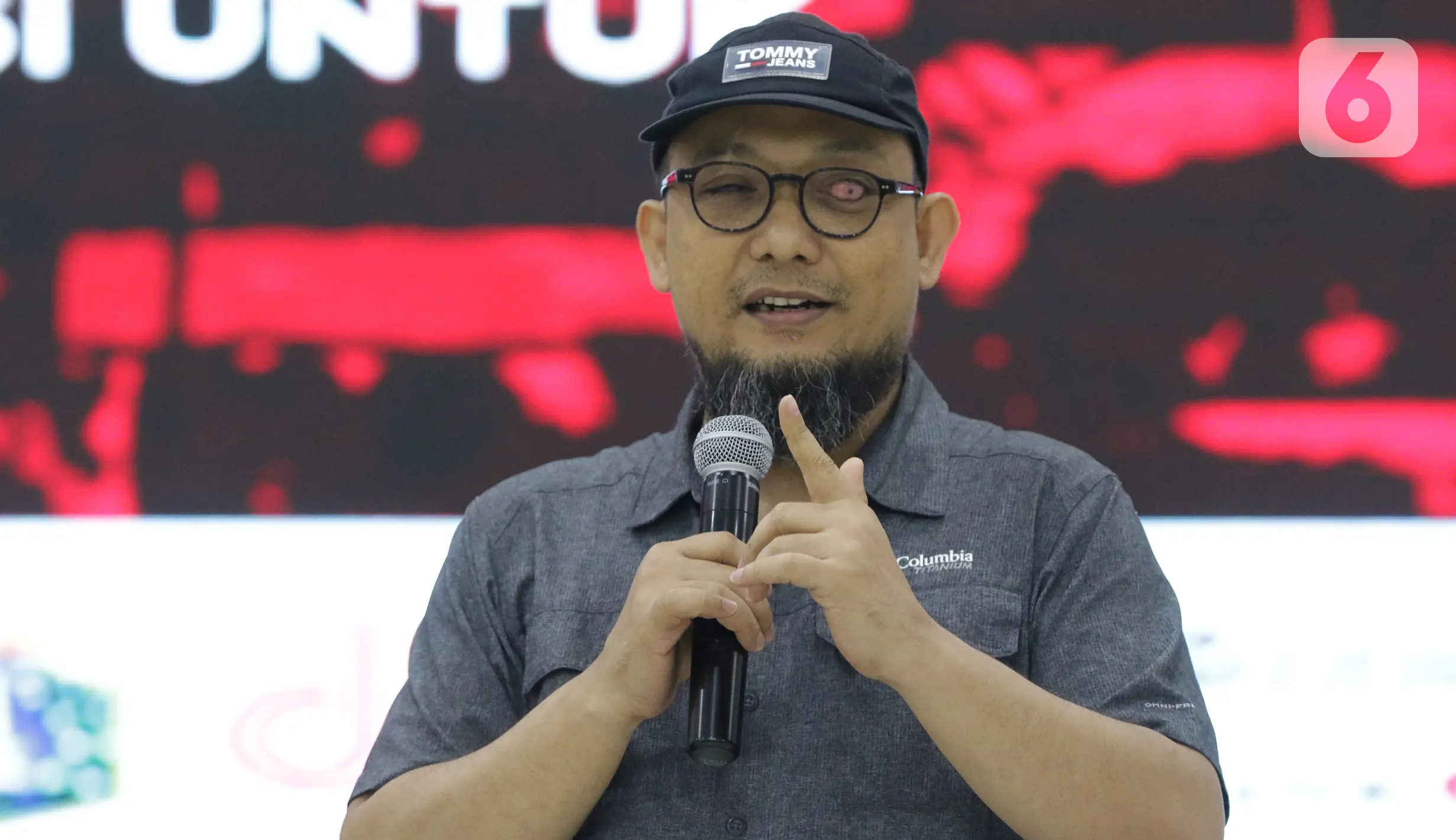 FOTO: Penampilan Novel Baswedan Saat Jadi Pembicara Pada Gathering Nasional Turuntangan - Foto ...