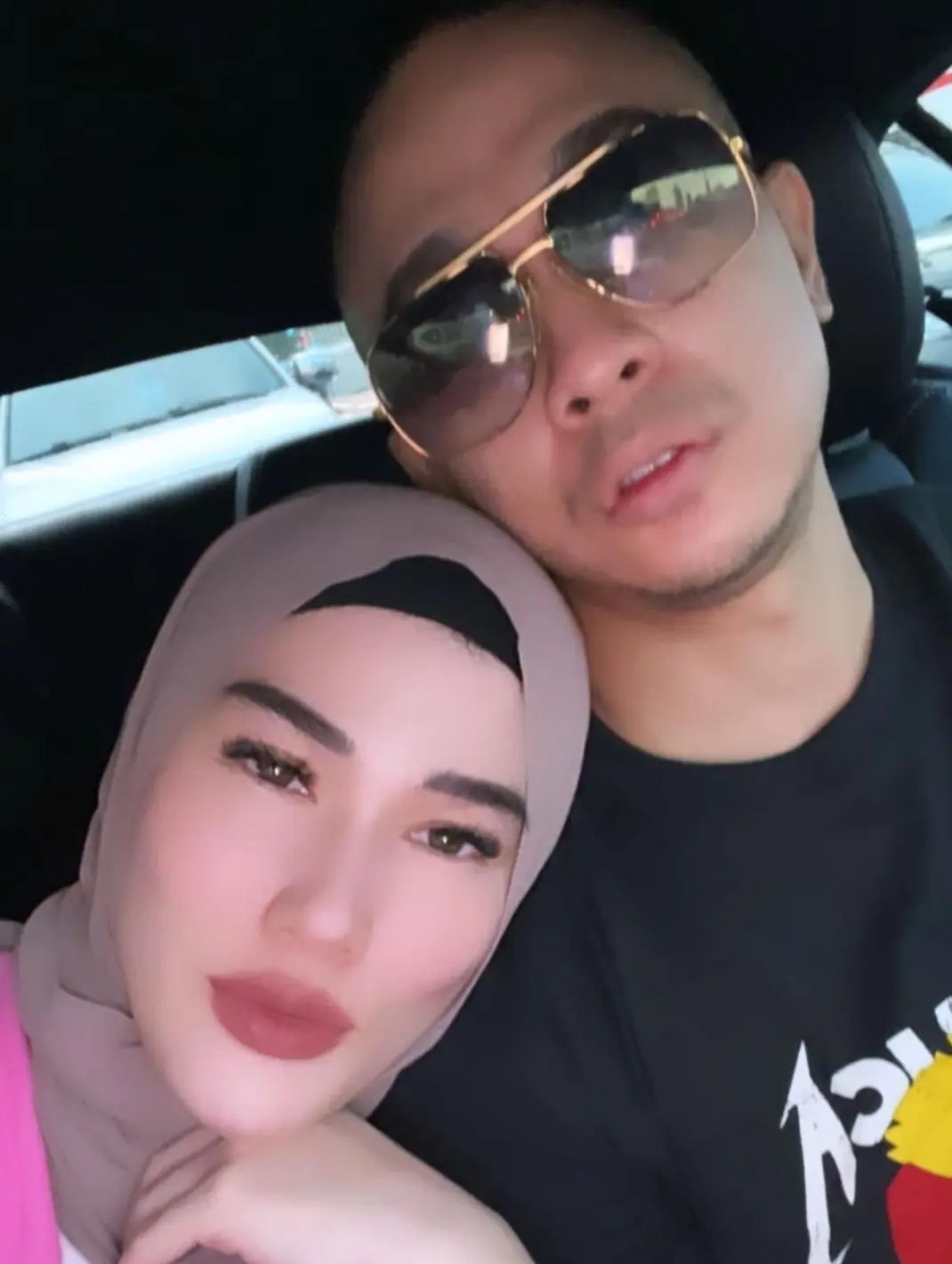 Potret Stevie Agnecya Mantan Istri Samuel Rizal yang Telah Mualaf ...