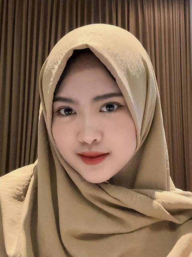 Profil dan Agama Adel, Member JKT48 yang Mendapat Julukan ‘Kucing Kalem’