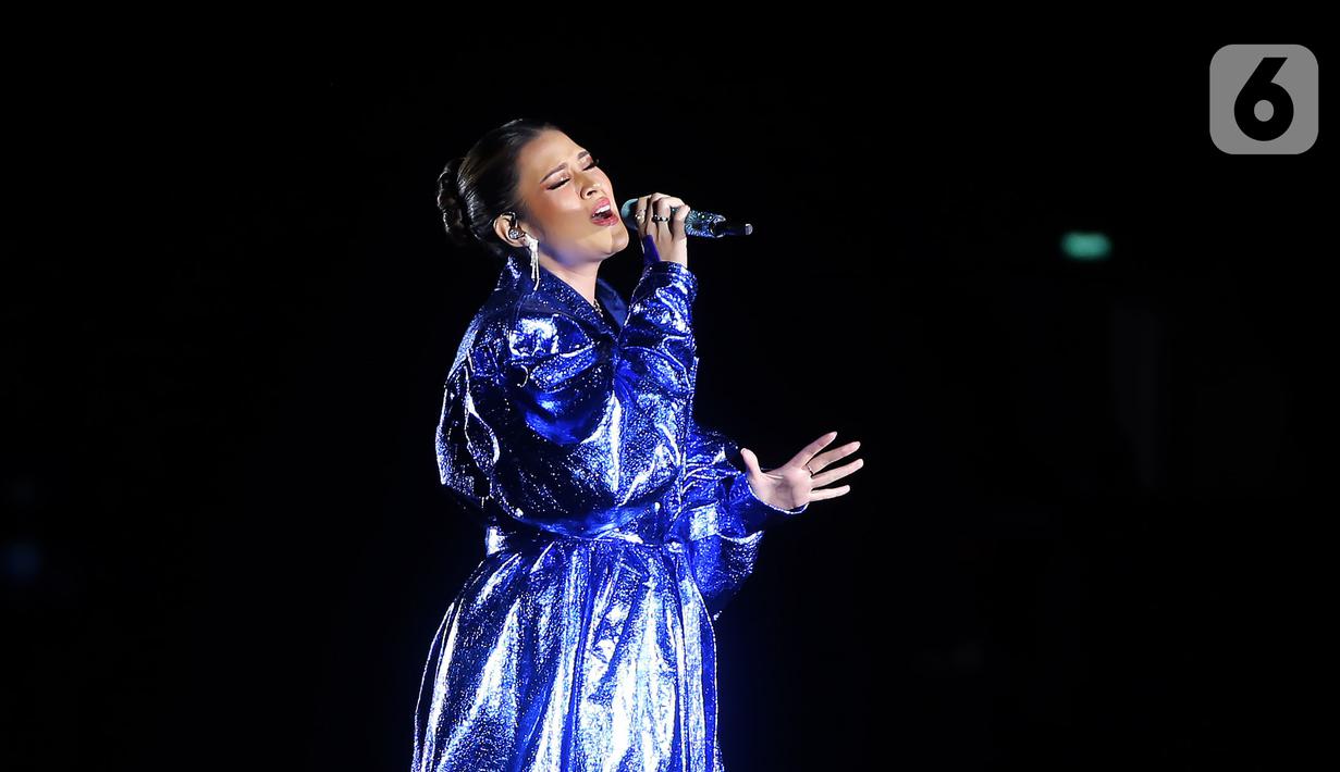 Cetak Sejarah, Raisa Jadi Penyanyi Perempuan Pertama yang Konser ...