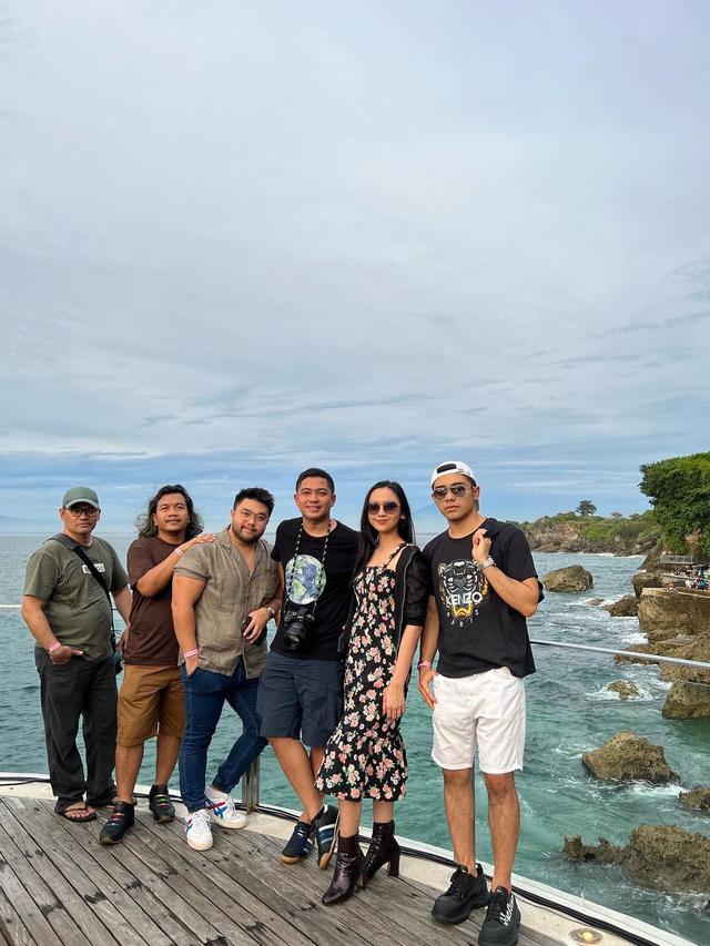 Makin Dekat, Ini 6 Potret Lyodra dan Riza Syah Liburan Tahun Baru 2022 ...