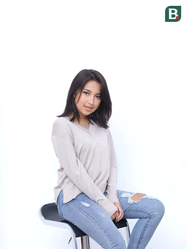 Lirik Lagu Candu Tapi Canda - Jennifer Coppen - Ragam Bola.com