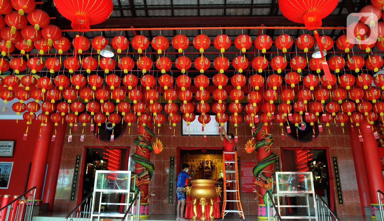 FOTO: Vihara Kwan In Thang Bersolek Jelang Tahun Baru Imlek