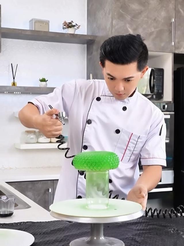 7 Foto-foto Dapur Rumah Nicky Tirta, Miliki Tampilan Clean dan Minimalis