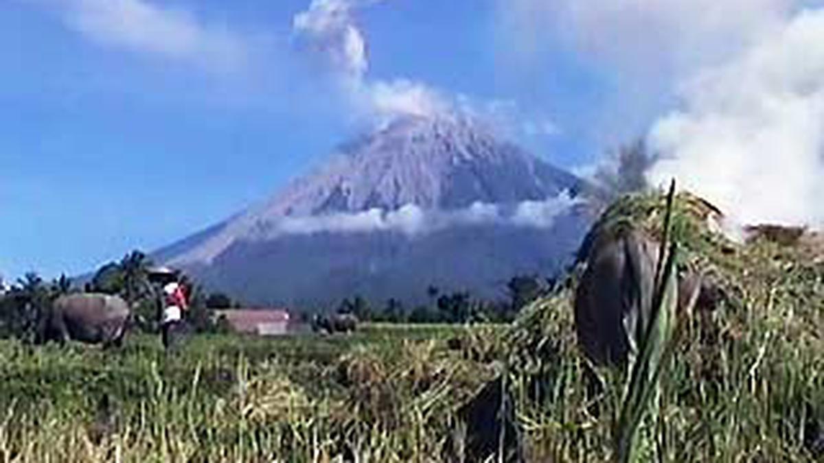Gunung Soputan Meletus - News Liputan6.com