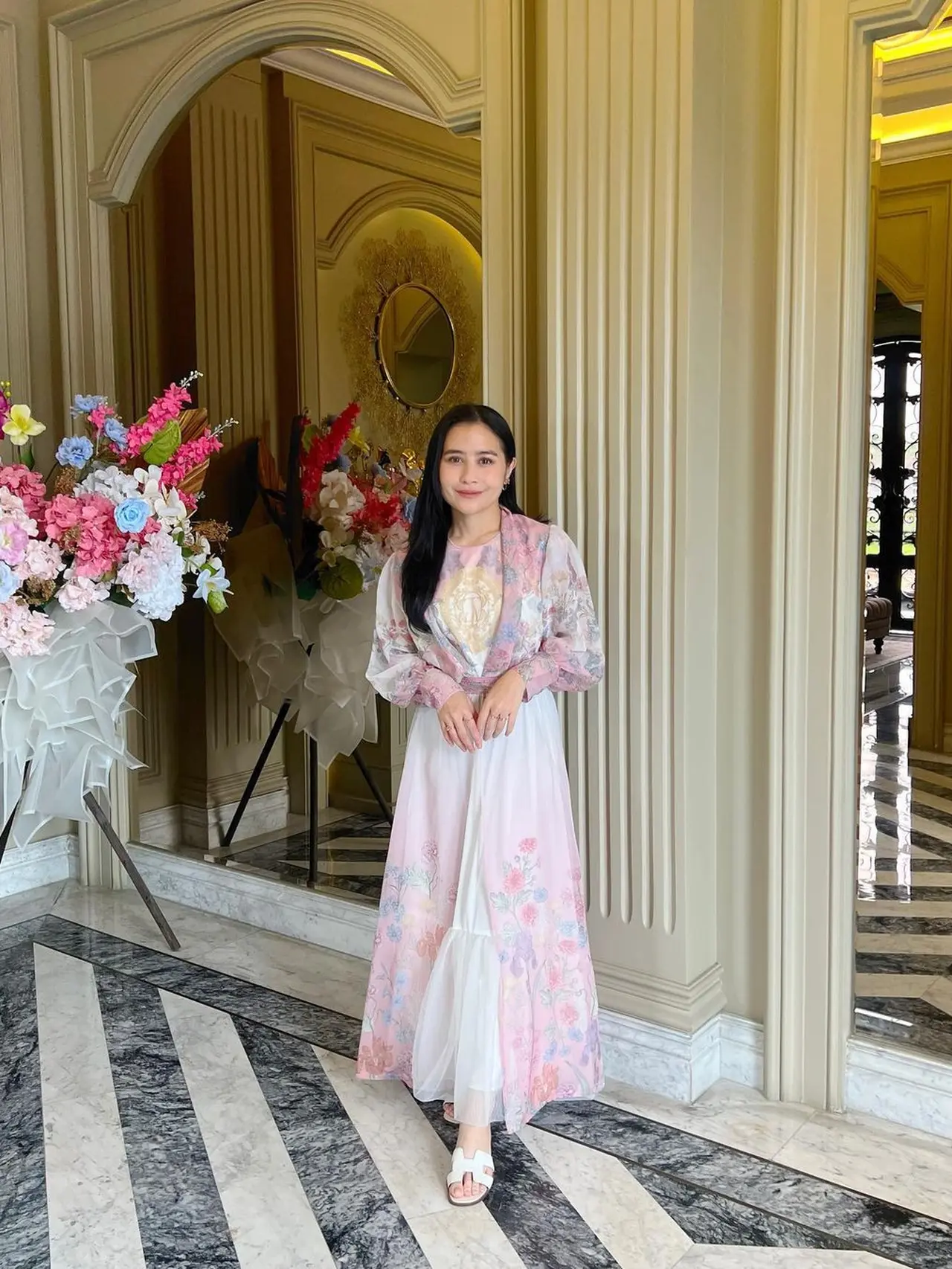 Baru Jadi Princess Saat Lebaran, Prilly Latuconsina Langsung Balik ...
