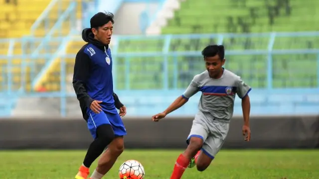 Cetak 2 Gol di Uji Coba, Ahmad Bustomi Segera Debut di TSC? - Indonesia ...