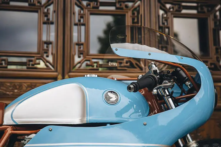 Honda CB550 Cafe Racer Full Fairing - Galeri Otosia.com