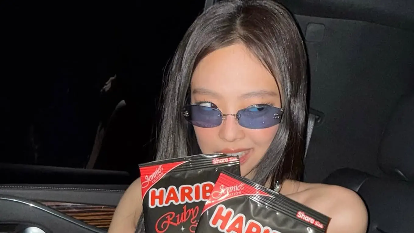 Jennie BLACKPINK Jadi Queen of Collaboration, Kali Ini Rilis Gummy ...