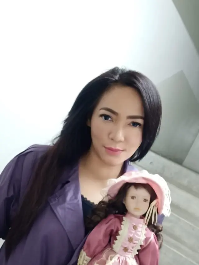 Main Film Horor, Furi Harun Unjuk Kemampuan Supranatural - ShowBiz ...